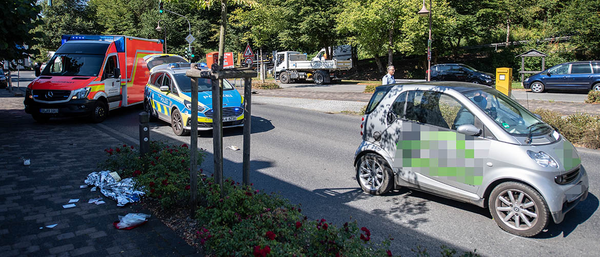 92-Jährige auf der B478 von Auto angefahren